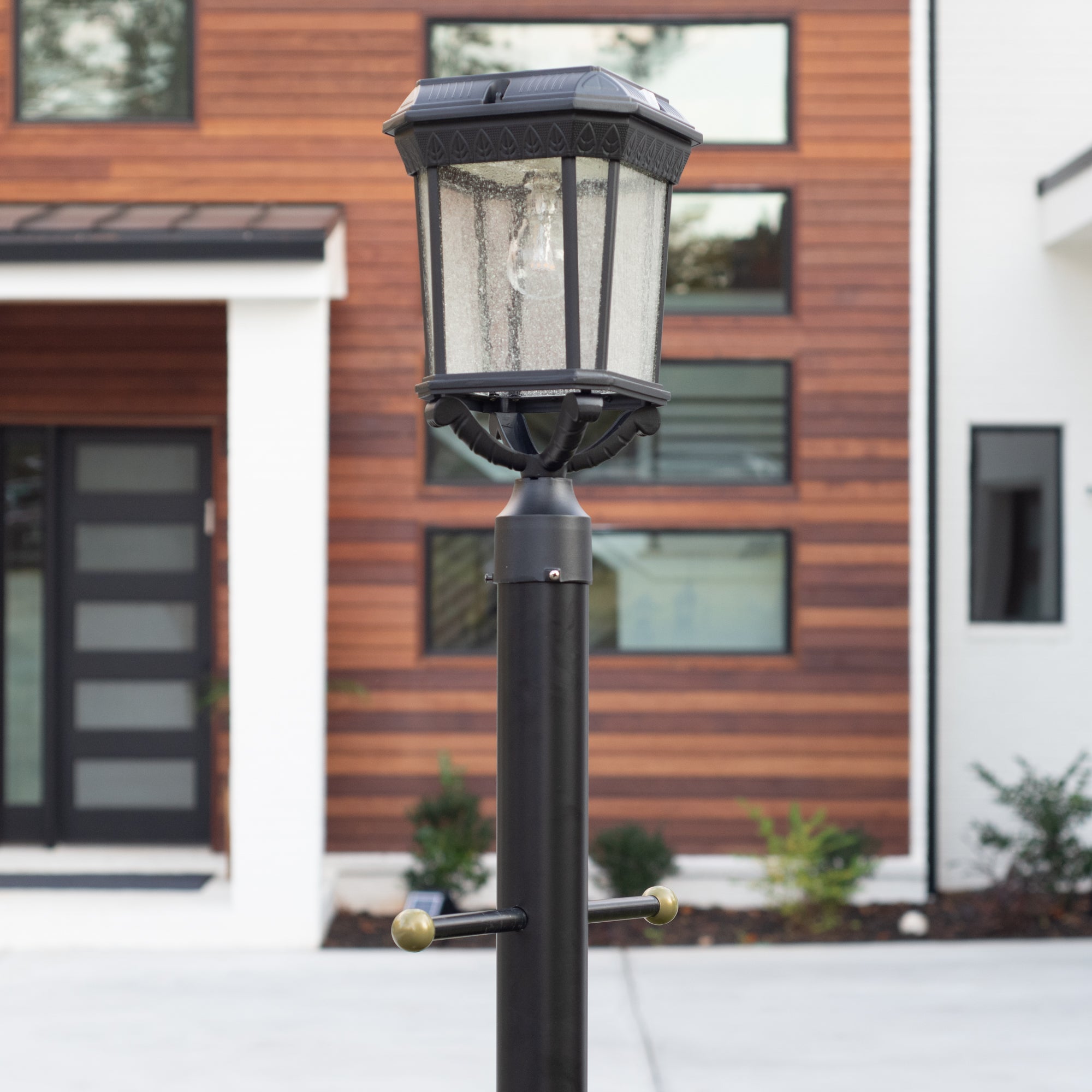 Gama Sonic Colonial Black Solar Light With GS Solar Light Bulb - 3" Fi ...