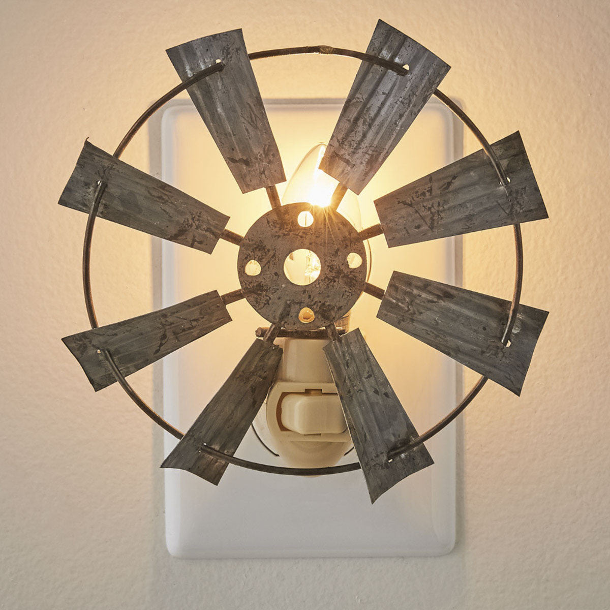 Park Designs Windmill 7" x 6" x 11" Night Light – Lamps Depot
